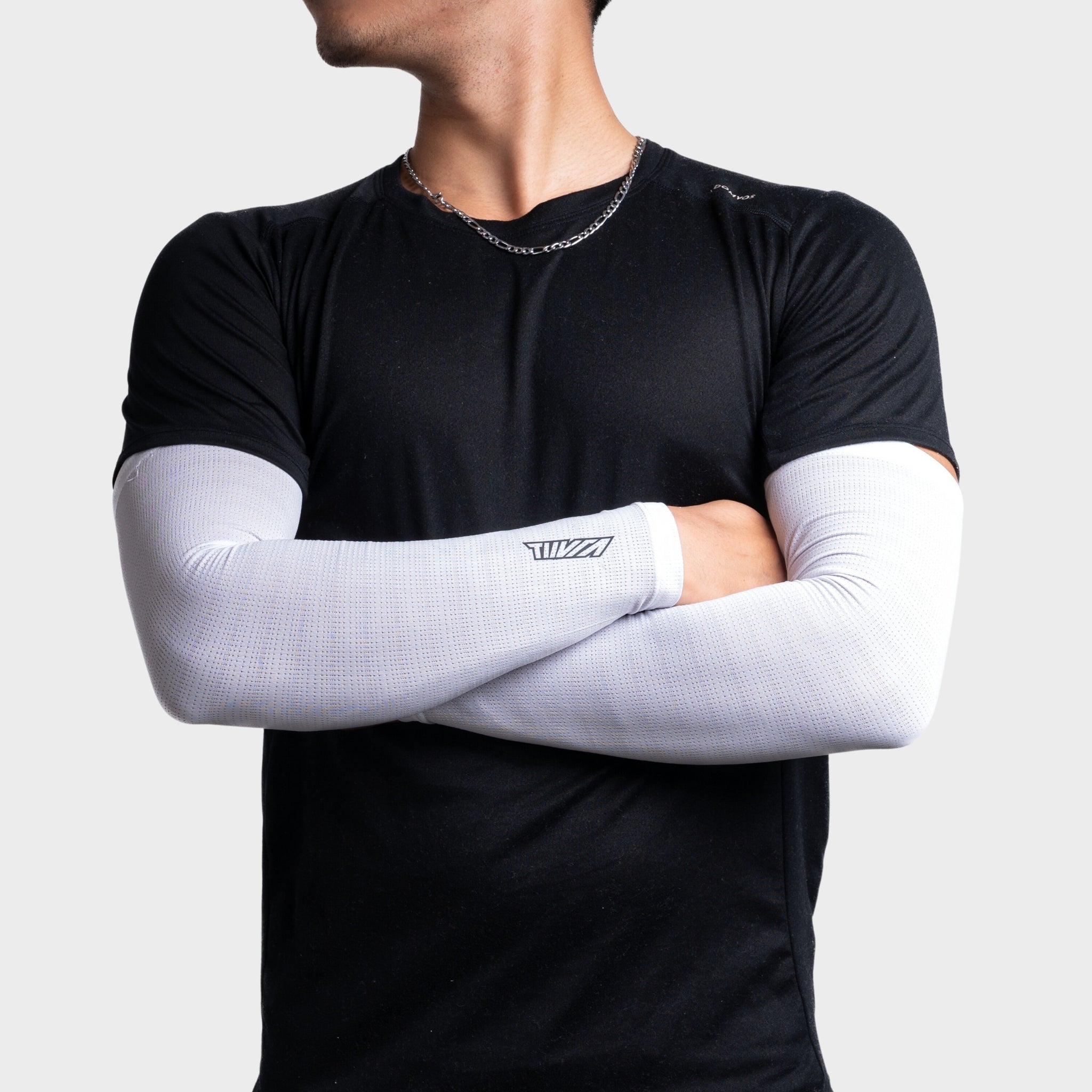 Basics Arm Sleeves - Bianco | Sun Protected and Quick-dry Sleeves by Tiivra