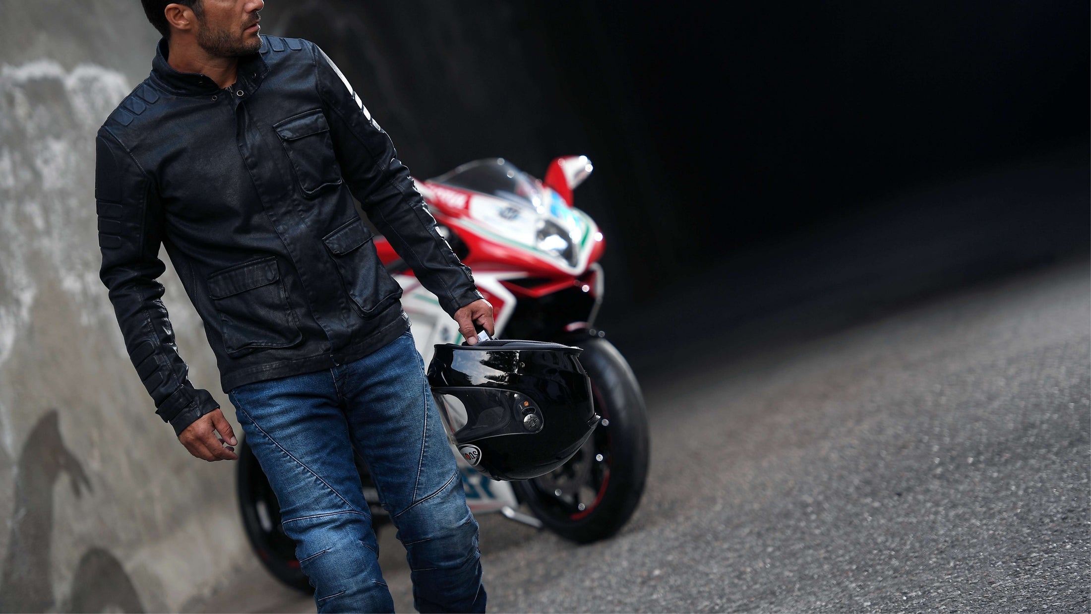 Tiivra | India's Lightest Performance Helmet | Composite Fiber Helmet